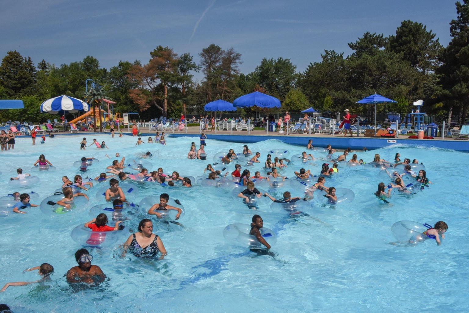 Splashing Around Oakland County Waterparks – Oakland County Blog